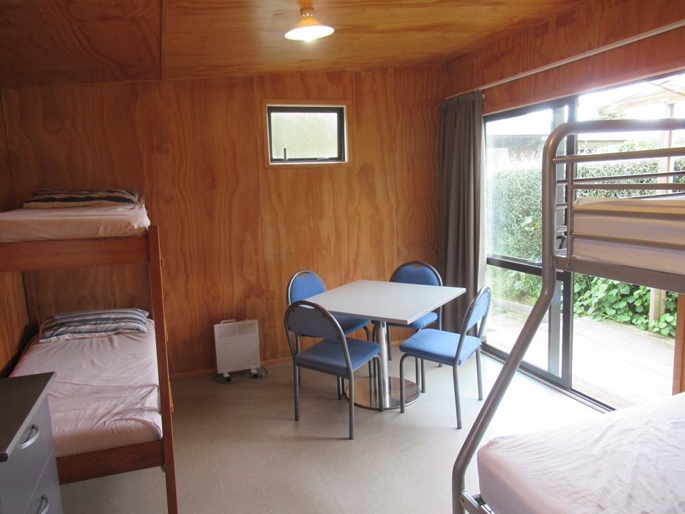 Holiday accommodation Kapiti, Cabins Paekakariki Wellington